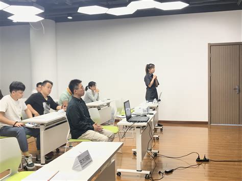 易参创始人黄怡然受邀参加「洪泰智造」主办的企业股权激励方案设计主题分享 36氪