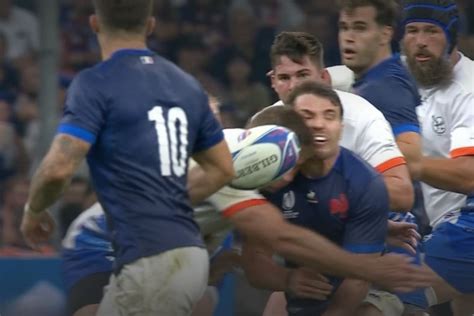 Johan Deysel insulté et menacé sur les réseaux après avoir blessé