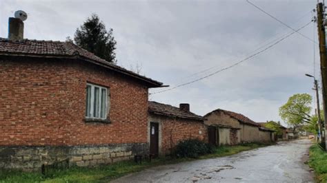 Българинът се завръща на село Ето как се избира стара къща и какви са