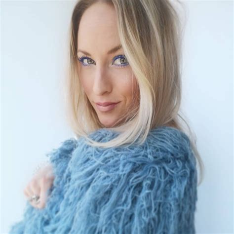 Maya Grants Instagram Twitter And Facebook On Idcrawl