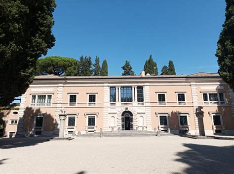 Liceo Lingustico Visita Allaccademia Tedesca Di Villa Massimo