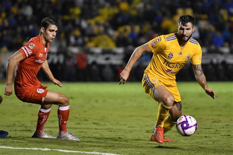 Carlos Salcedo Le Dio La Victoria A Tigres Sobre El Toluca Con Gol En