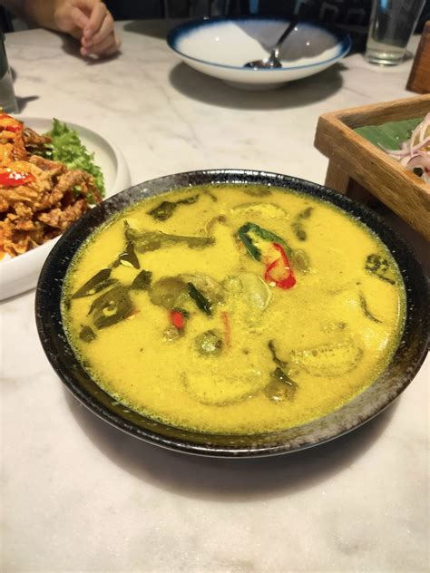 Yan Wo Thai Pig Tail And Soft Shell Crab Chiefeater
