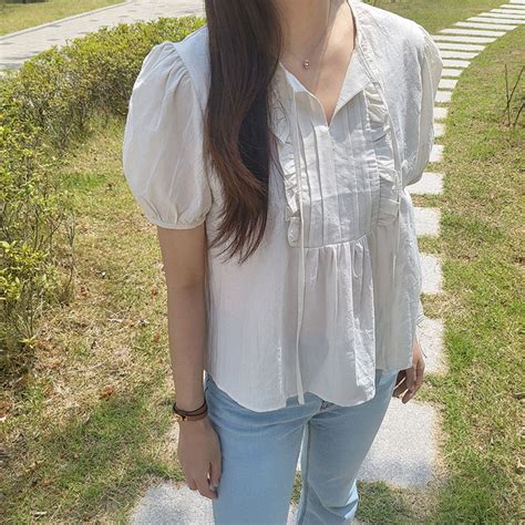 마르필 A라인블라우스 핀턱블라우스 반팔퍼프 벌룬 검정 흰색 블라우스