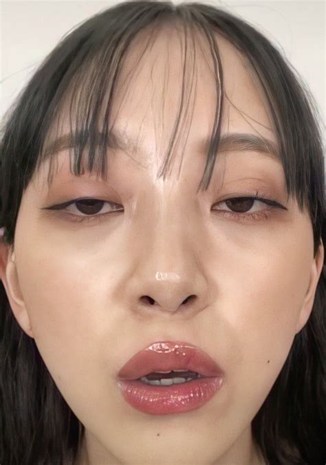 ボード「顔」のピン