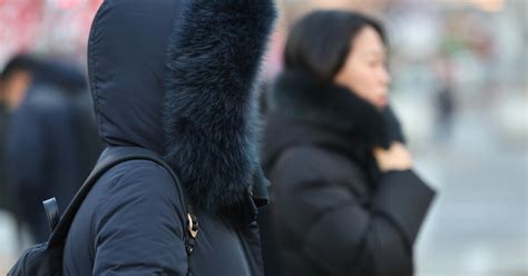 아침 영하 10도 안팎 추워전국 눈·비로 빙판길 조심
