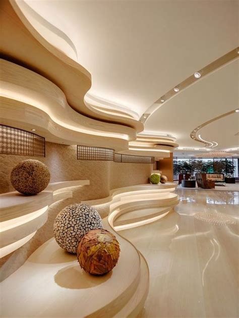 Pin Von Vinson Auf Hotellobby