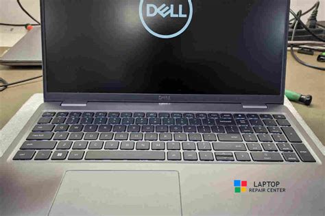 Wymiana Klawiatury W Laptopie Dell Latitude 5520