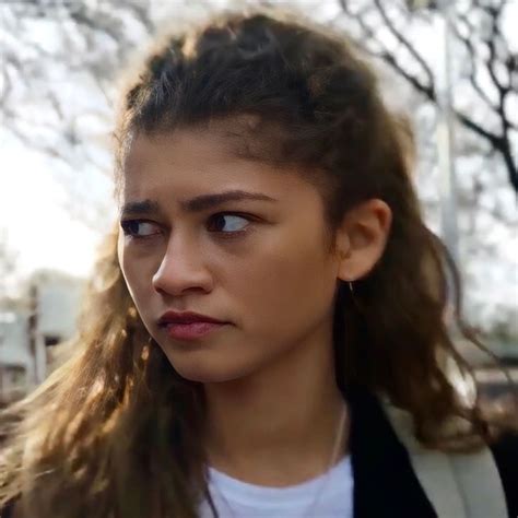 Pin By Source Of Zendaya On Zendaya Zenny Maree Stoemer Coleman