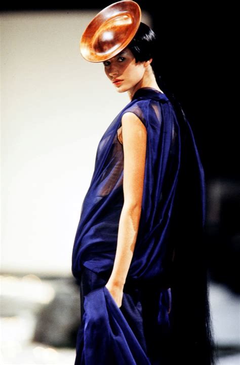 Gisele Bünchden 35 Of Her Legendary Runway Moments Dazed
