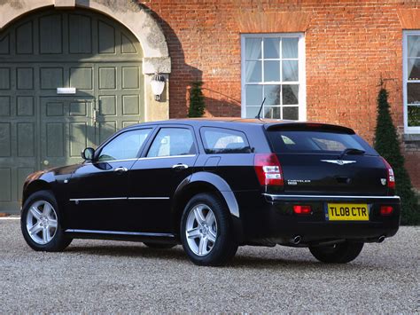Chrysler 300c Touring Specs Performance And Photos 2004 2005 2006