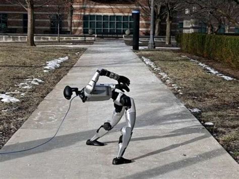 A New Learning Framework Enables Humanoid Robots To Quickly Recover And