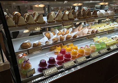 相模原橋本シェレカミエMeweの巨大なシュークリームを食べた CHOKOBALLCAFE