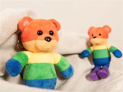 여러분 서울퀴어퍼레이드 Seoul Queer Parade 가 시작되었습니다 여러분 드디어 부스가 열렸어요 ㅁ