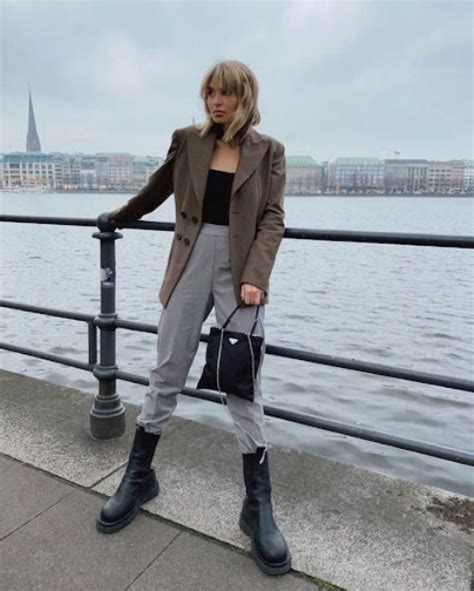 15 Looks With Flat Mid Calf Boots For Ladies Styleoholic
