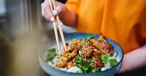 Cara Memakai Sumpit Apakah Kamu Sudah Tahu Teknik Yang Tepat Jika Belum Tidak Ada Salahnya