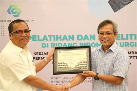 Program Studi Teknik Metalurgi » Serah Terima Alat Scanning-Electron ...
