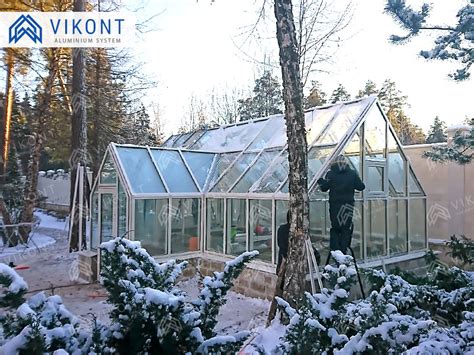 Купить зимнюю теплицу с отоплением под ключ в Москве