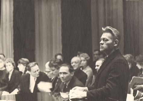 „amžinai Amžinai Neramus Poetas Paulius Širvys Ir Jo Laikas Multimedijos Pasakojimas 15minlt