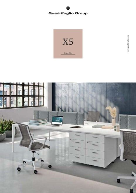 X5 Bureau opérationnel avec passe câbles By Quadrifoglio Group