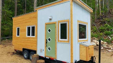 Womans Spectacular Tiny House In The Wilderness