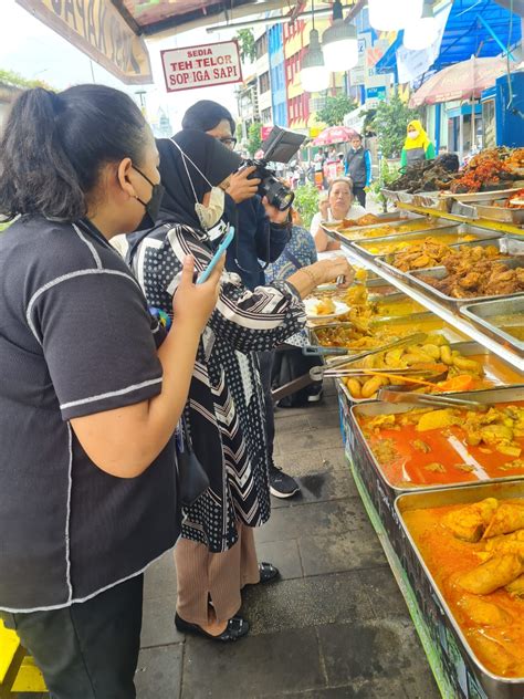 Makanan Minang Bareh Solok Lemang Tapai Adalah Salah Satu Khas Menu Makanan Tradisional Khas