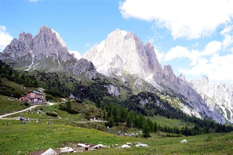 Escursione al rifugio Città di Carpi da Misurina Montagna di Viaggi