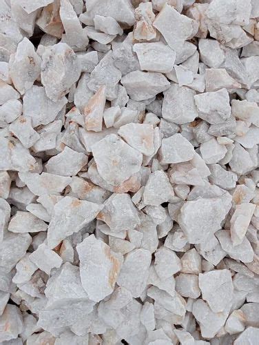 Crystal White Felspar Mineral Lumps Packaging Type Drum Barrel