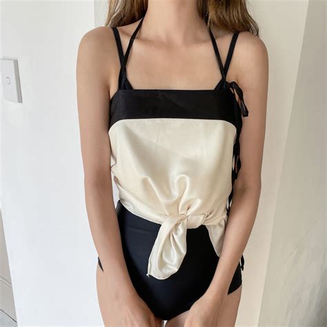 메이비치 실키 배색 스카프 탑