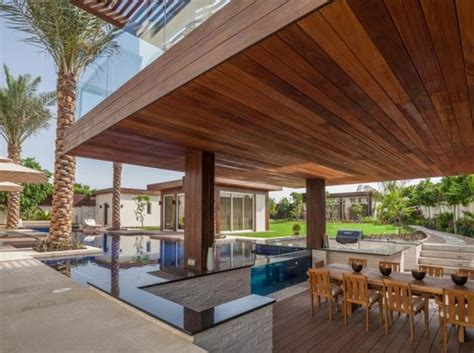 House Tour This 11 Million Villa Is A Dream Dubai Home Luxurylaunches