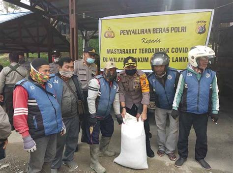 Polres Lanny Jaya Salurkan Beras Bantuan Kapolri Sebanyak 10 Ton