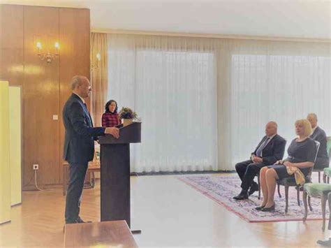 Председателят на БТПП бе отличен с почетна грамота на министъра на външните работи на Япония