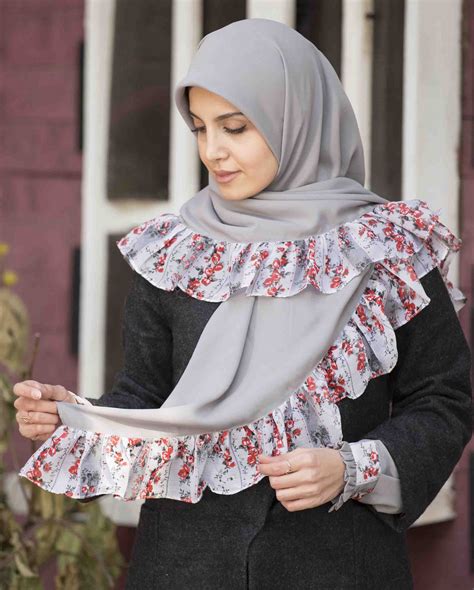 ست روسری و ساق دست طوسی گل ریز سما رازگالری