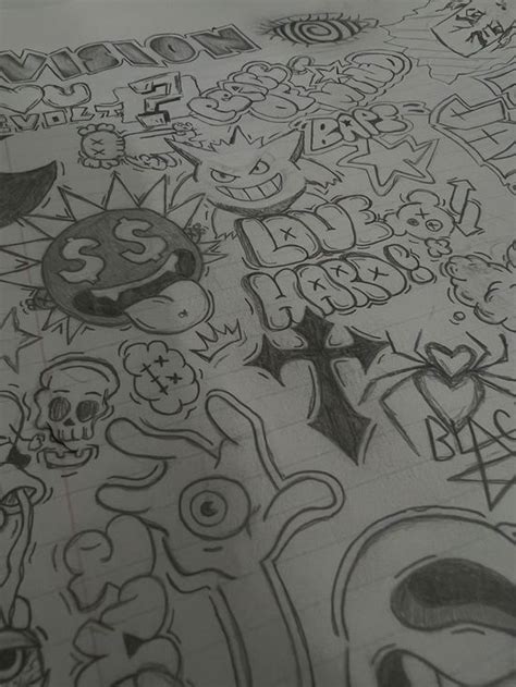 Pin By Софья On Быстрое сохранение Sketch Book Doodle Art Designs
