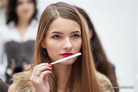 Духи с запахом скошенной травы: цветочный зеленый парфюм для женщин с ...