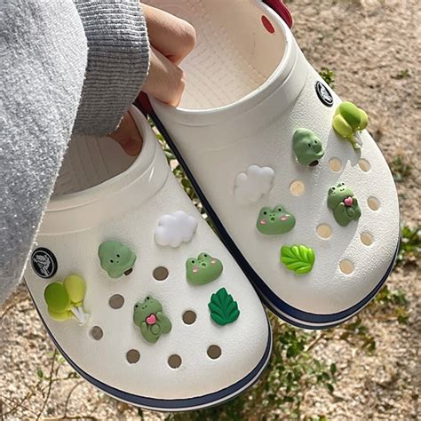 [🐸당일출고🐸] 부끄러운 하트 개구리 신발 파츠 세트 6pcs 에이블리