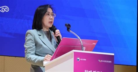 공공기관 성폭력·성희롱 2600건여가부 현장점검은 고작 2