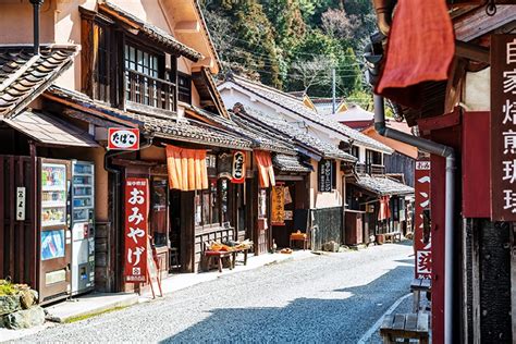 天空の山城備中松山城と城下町を巡る ANA