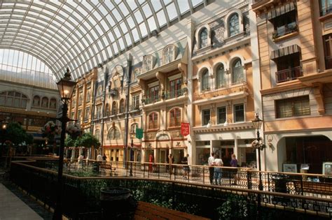 2025最適合旅遊的30個目的地名單！除了知名觀光勝地，還有更多小城鎮秘境等寶藏景點