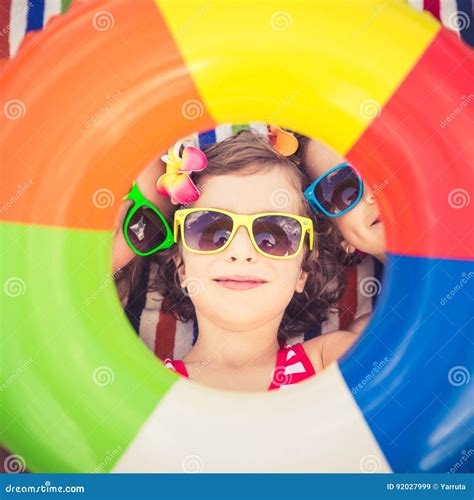 Crianças Felizes Na Piscina Imagem De Stock Imagem De Feriado