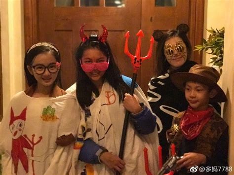 多多头戴皇冠气质出众牵手多妹宛如童话世界 新闻资讯 高贝娱乐