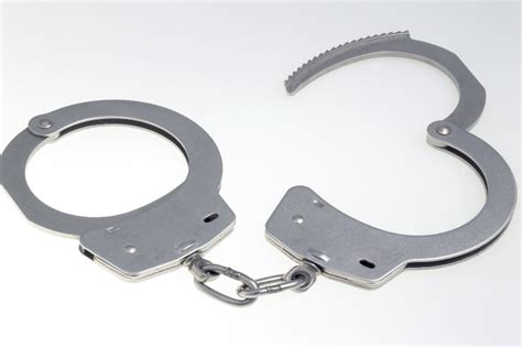 3살 딸 발목 손목에 장난감 수갑 채운 母…동거남도 실형 노컷뉴스