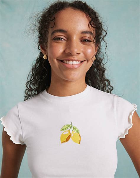 Miss Selfridge T Shirt Mit Zitronen Motiv Und Kontrastierendem