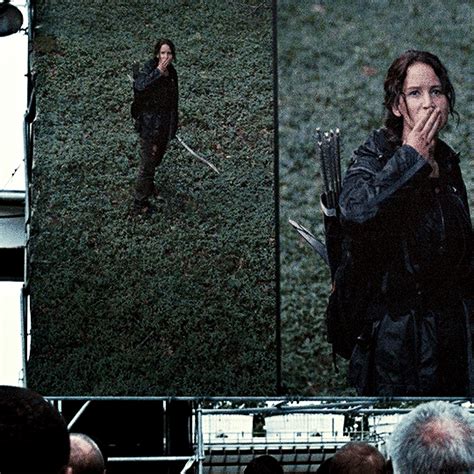 Hunger Games Three Finger Salute 