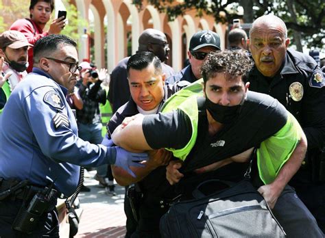 La Police Clear Pro Palestinian Camp At Usc Bbc News