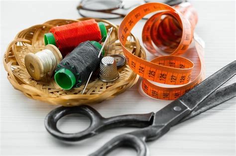 Premium Photo Handicraft Items Threads Sewing Needles