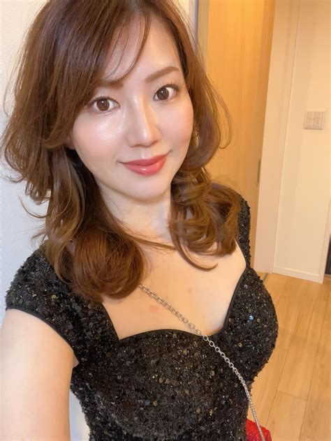吉澤麻希子💗アラフィフ美魔女🌷【美容 コスメ 美活】 Maki Yoshif On Threads