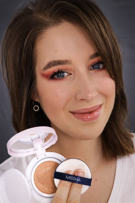 MISSHA Magic Cushion Foundation - Tragebilder & Swatches - Carina ...
