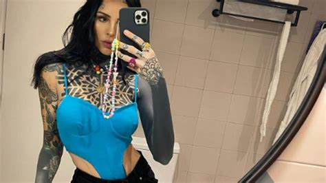 Cande Tinelli Mostró El Interior De Su Baño Y Sorprendió Con Un Detalle