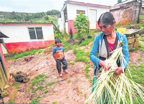 Menos Pobres Pero Mas Carencias